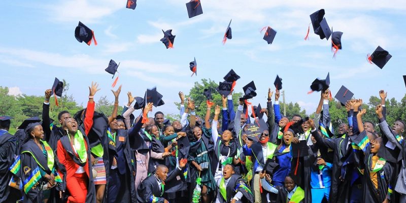 Skill-Based Learning vs Degree-Based Education: Key Differences Explained